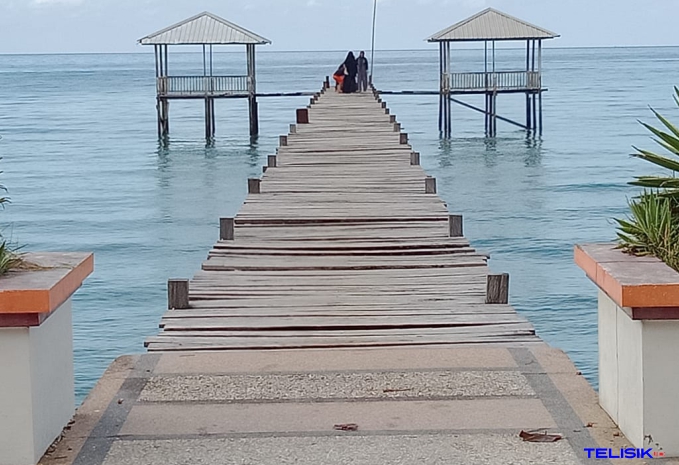 Pantai Berova, Destinasi Wisata Eksotis di Jazirah Barat Sultra ...