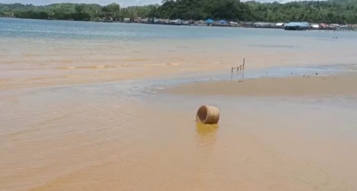 Pantai Nambo Kendari Tercemar Diduga Akibat Aktivitas Pertambangan ...
