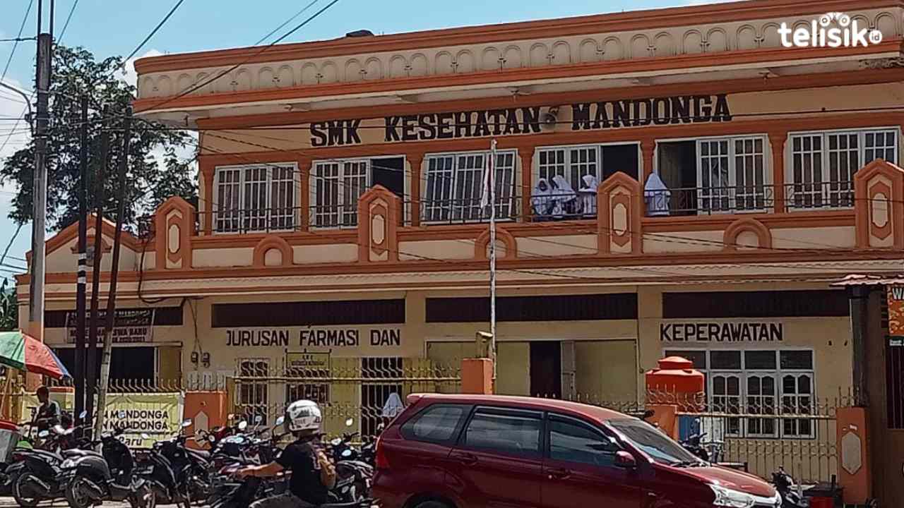 Punya Ratusan Siswa, SMKS Kesehatan Mandonga Beri Bantuan Pendidikan ...