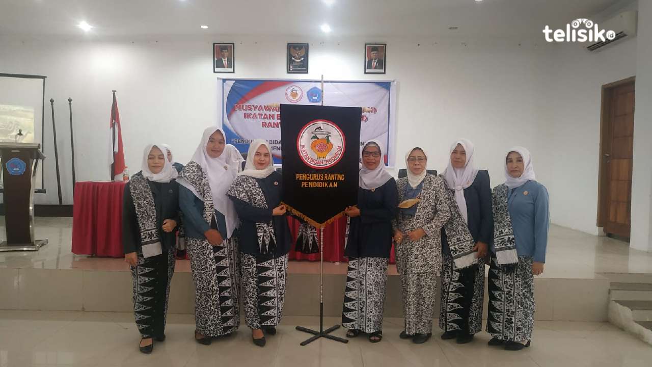 Ketua IBI Ranting Pendidikan Stikes Pelita Ibu Dilantik - telisik.id