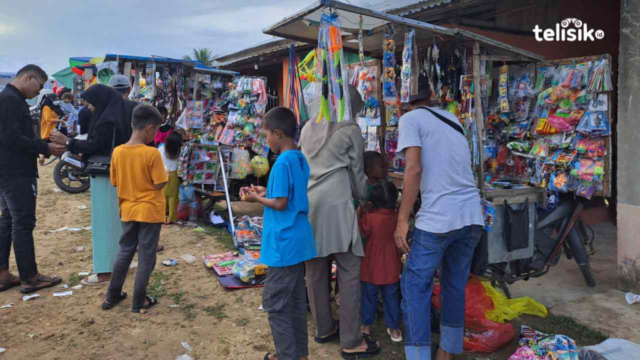 Festival Kande-Kandea Buton Tengah Sumber Rezeki Para Pedagang - telisik.id