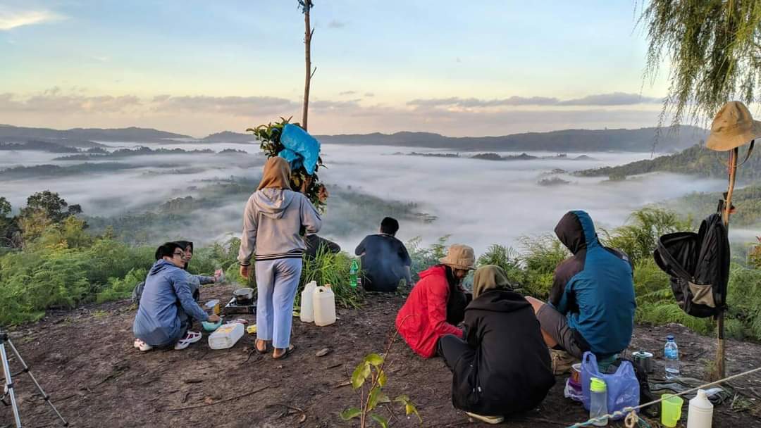 Menyaksikan Keindahan Alam dari Puncak Osu Mohai Konawe Selatan ...