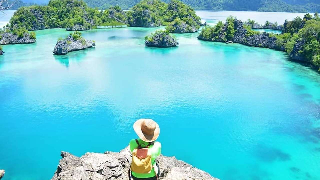 Keindahan View Desa Wisata Labengki, Layaknya Surga Mini Raja Ampat di ...