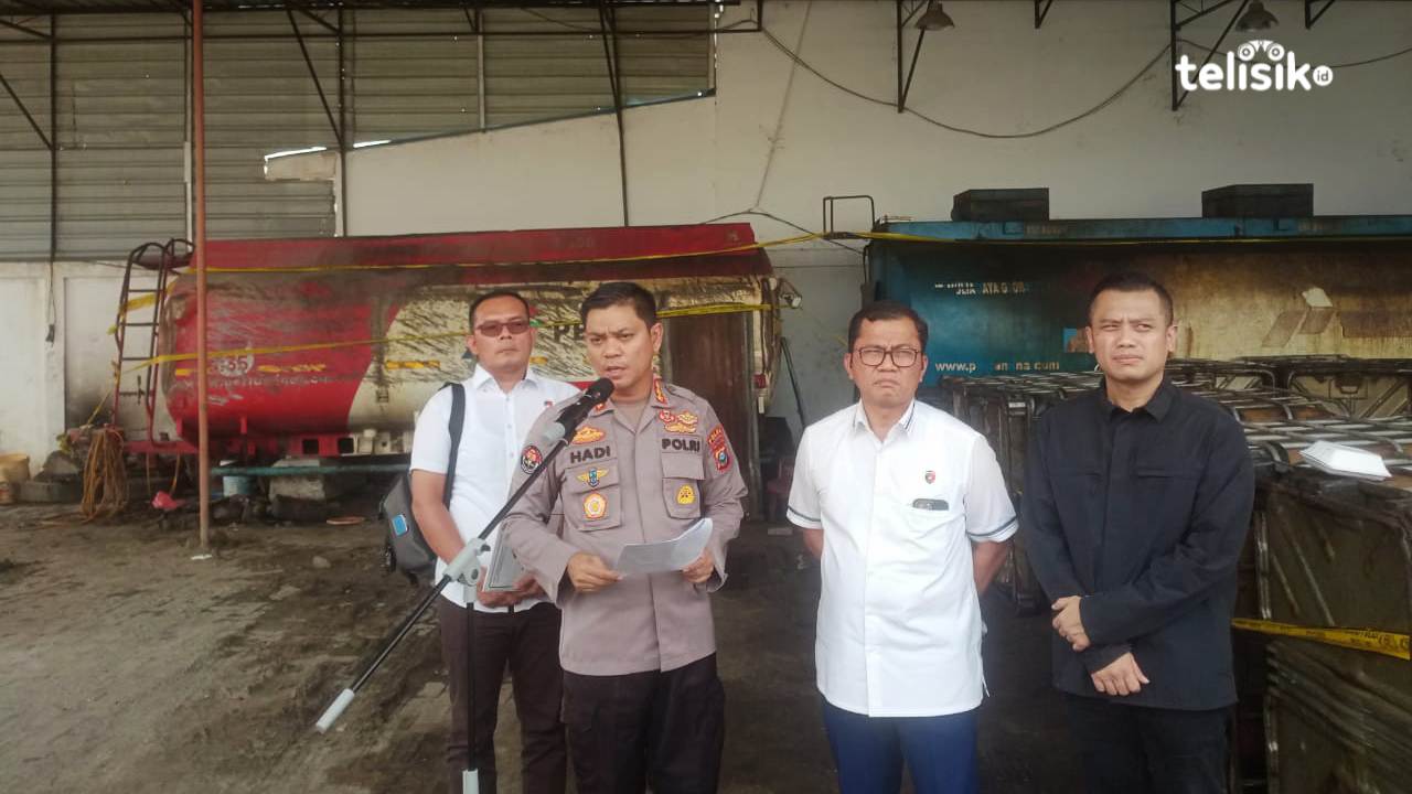 Gudang Penimbunan BBM Solar Bersubsidi di Medan Digerebek Polisi, Pemilik Diburu - telisik.id