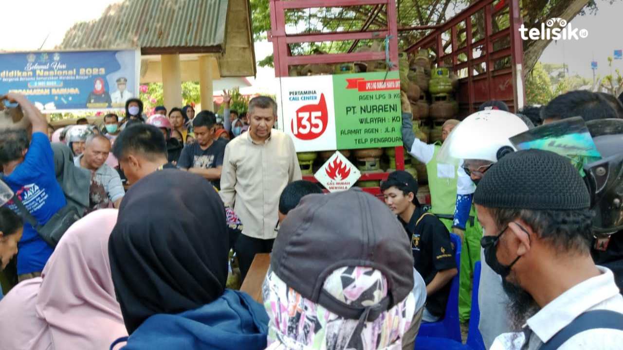Digelar Sehari, Penukaran Gas di Kantor Kecamatan Nyaris Ribut - telisik.id