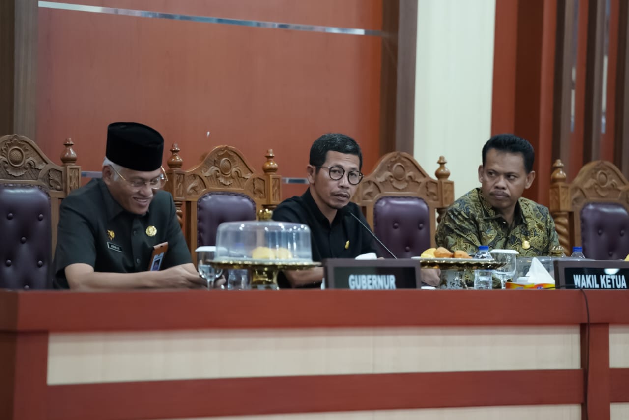 DPRD Sulawesi Tenggara Gelar Paripurna Pelaporan LKPJ Pemprov 2023 - telisik.id