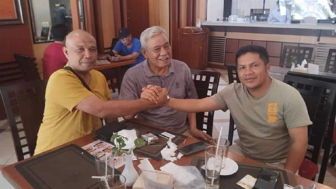 Pendiri PDIP Sulawesi Tenggara Dukung AJB Nyalon di Pilkada Muna ... Pendiri PDIP Sulawesi Tenggara Dukung AJB Nyalon di Pilkada Muna ...