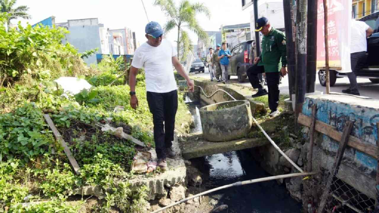 Pemkot Kendari Konsisten Menata Drainase Macet Salah Satu Penyebab Banjir - telisik.id