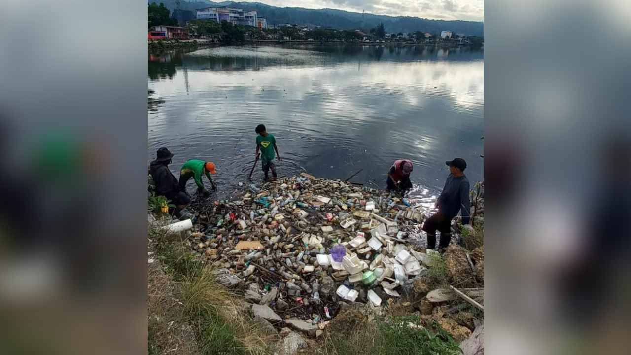 Volume Sampah Pesisir Teluk Kendari Capai 1 Ton Per Hari Telisik Id