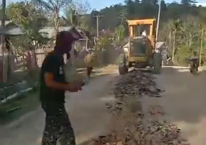 Berkat Usulan Bachrun Labuta, Jalan Wakadia Mulai Diaspal - telisik.id