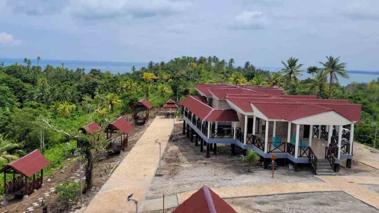 Menikmati Pesona Kaledupa: Sunset dan Sunrise di Fungka Barabantingi ...