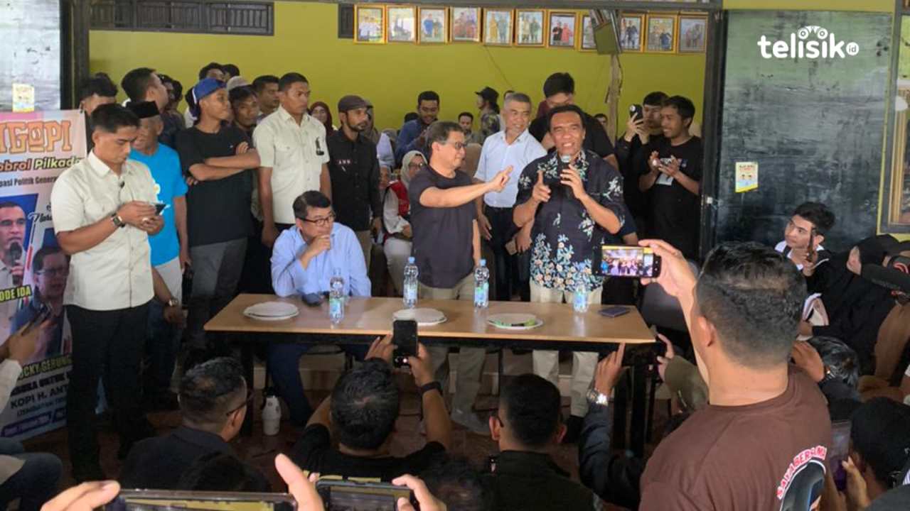 Rocky Gerung dan Laode Ida Dorong Generasi Muda Melek Politik - telisik.id