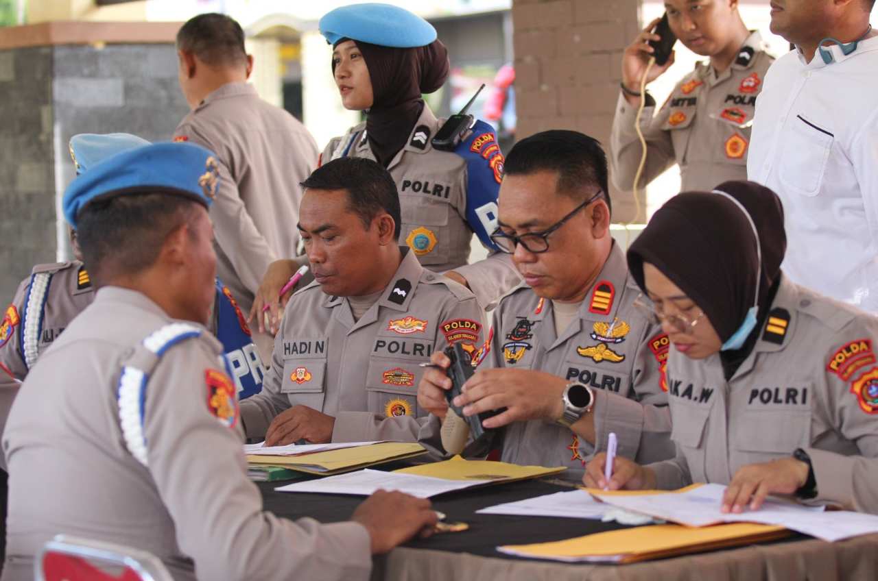 Polda Sulawesi Tenggara Pastikan Personel Siap Mental Gunakan Senjata Api - telisik.id